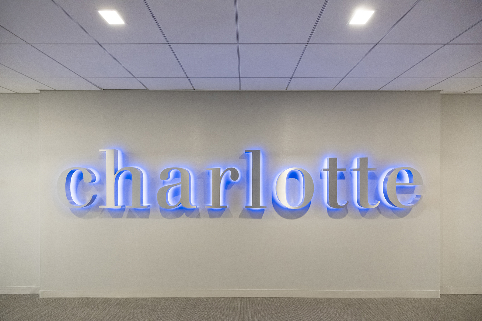 Custom Lobby Signs Charlotte, NC | Business Lobby Signs Near Me
